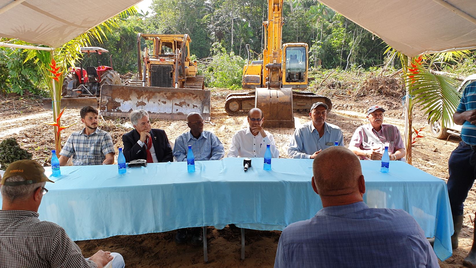 Officieel startsein van Agro Industrial Park in Suriname te Dirkshoop ...