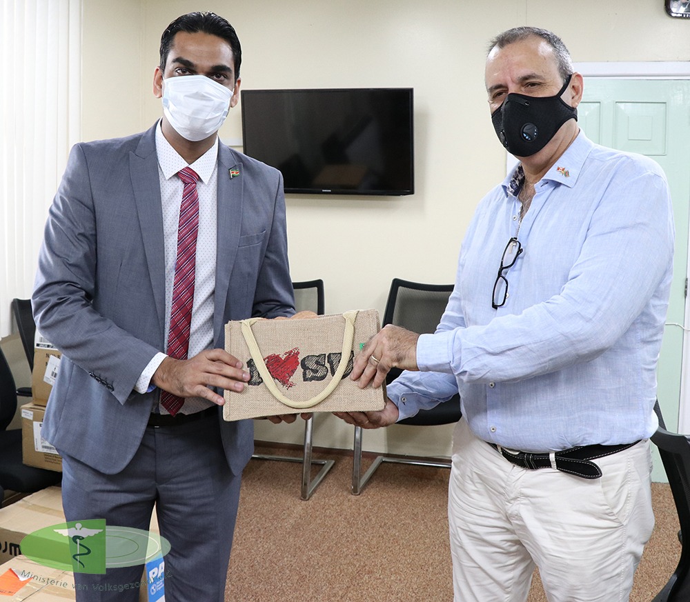 Digicel Suriname en PAHO voorzien Suriname wederom van PPE – STVS