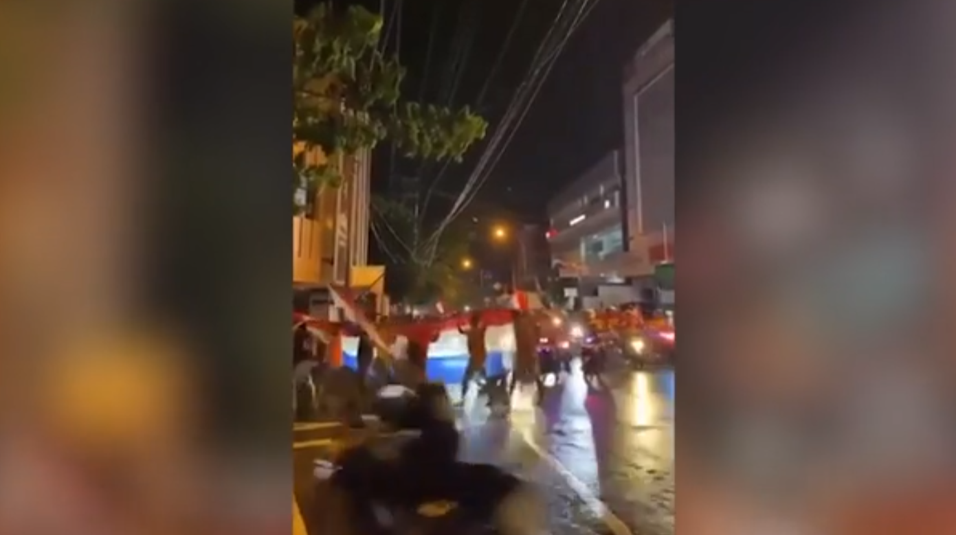 Indonesiërs massaal de straat op na EK-winst Oranje – STVS